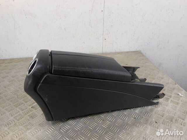 Центральная консоль подлокотник Мерседес w205 купить в Москве ...